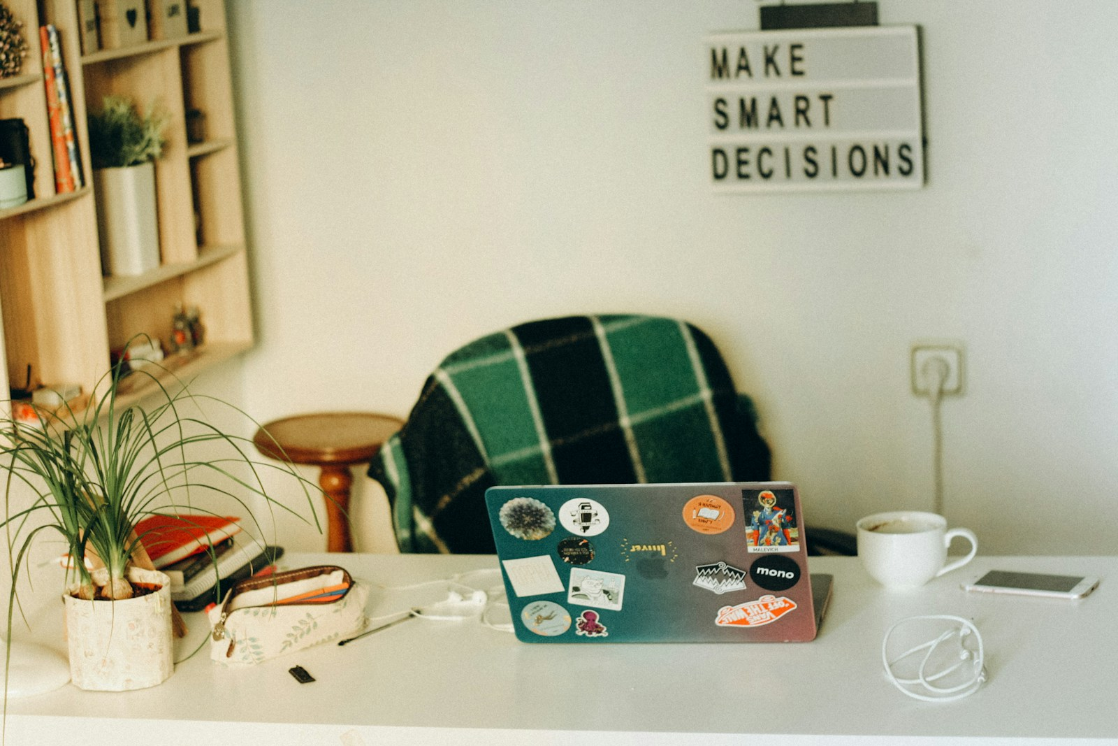 Smart Space Hacks for Small Apartments That Make Living Feel Bigger ...